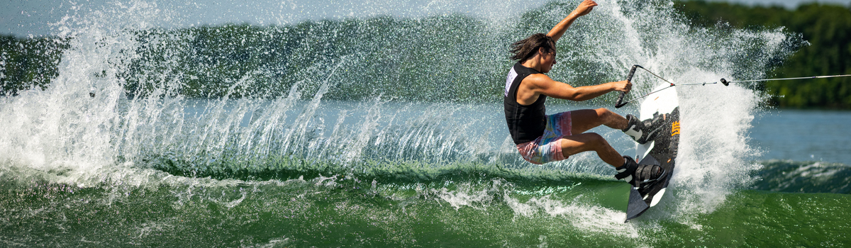 How to Choose a Wakeboard & Wakeboard Size Chart — Wakesports Unlimited
